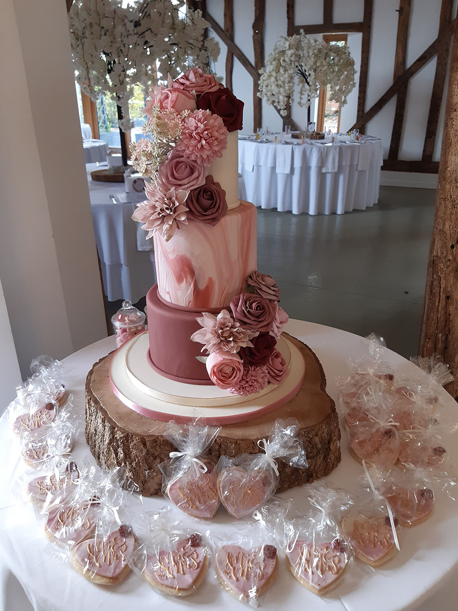 Amber's Sugar Models & Cakes - The Event Company EA Ltd